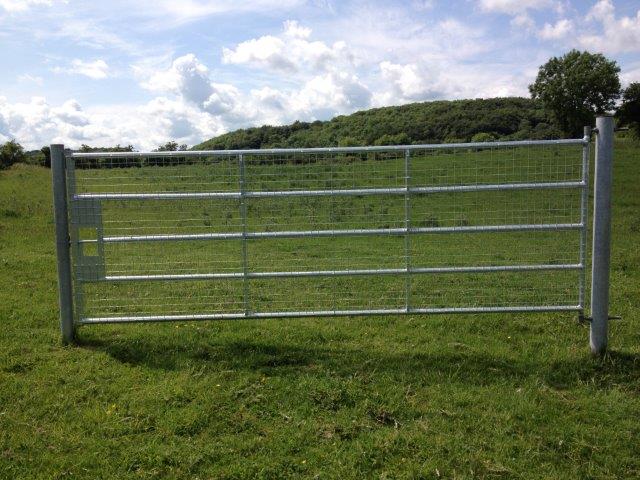 Gibney HG1 14' Galvanised Full Mesh Gate – Co-Op Superstores